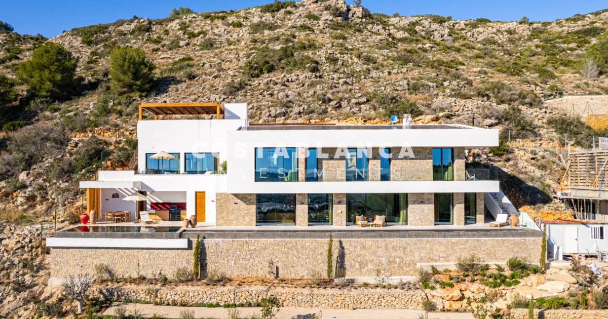 CA MALVA - New modern and eco-friendly luxury villa with panoramic ...